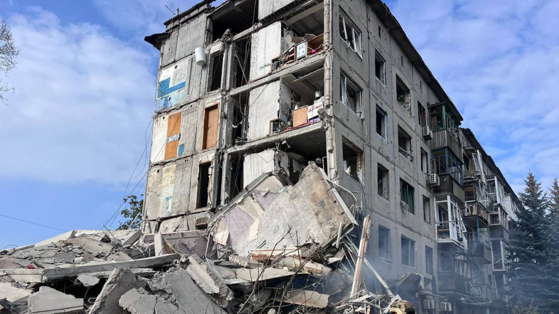 Гуманітарна допомога обстріли та евакуація яка ситуація в Авдіївці на Донеччині Читайте на